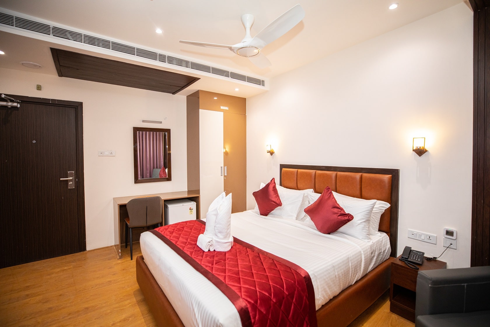Silver Cle Budget Hotel in Madhapur Standard Room Price ₹3799